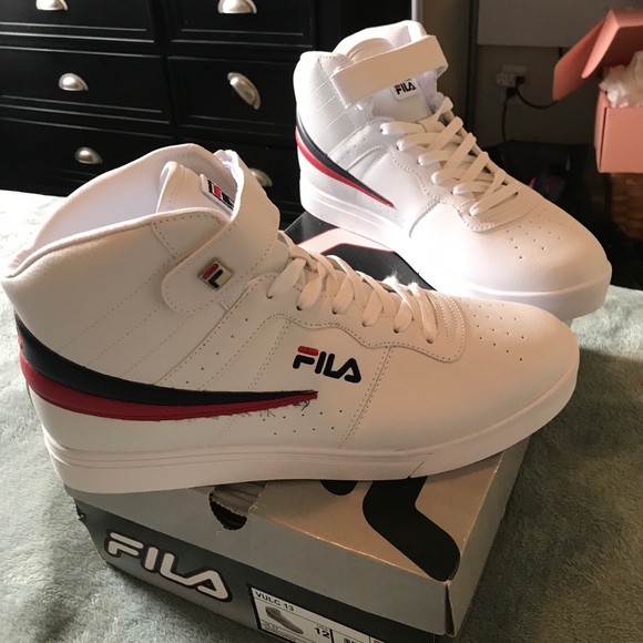 Fila | Shoes | Fila Mens White Sneakers | Poshmark
